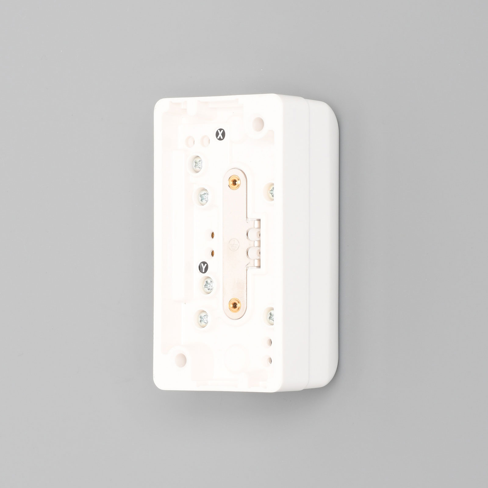 3121GD 3-Pole 4-Wire Grounding 15A 250V Duplex Surface Receptacle ...