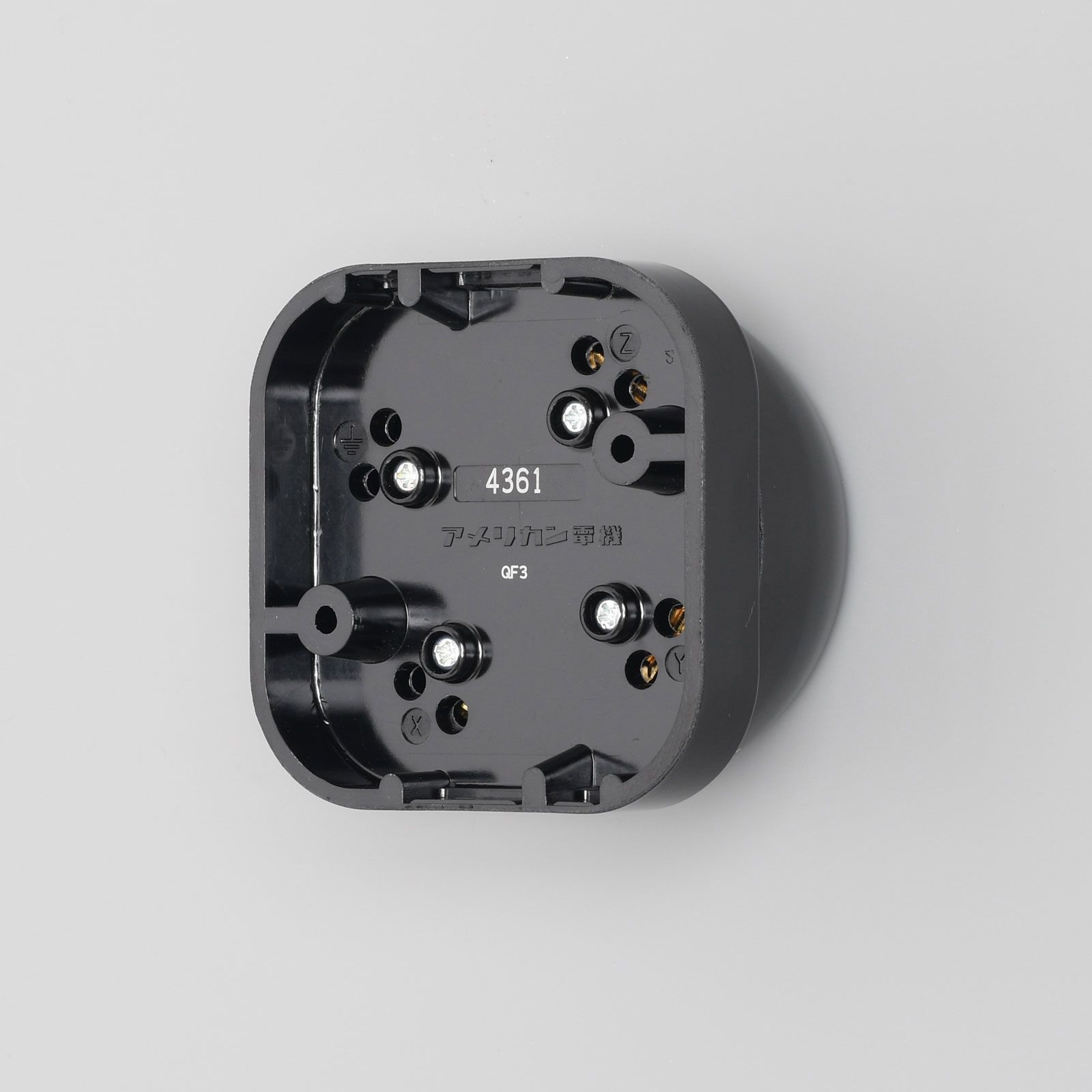 4361 3-Pole 4-Wire Grounding 30A 600V Surface Receptacle | AMERICAN DENKI